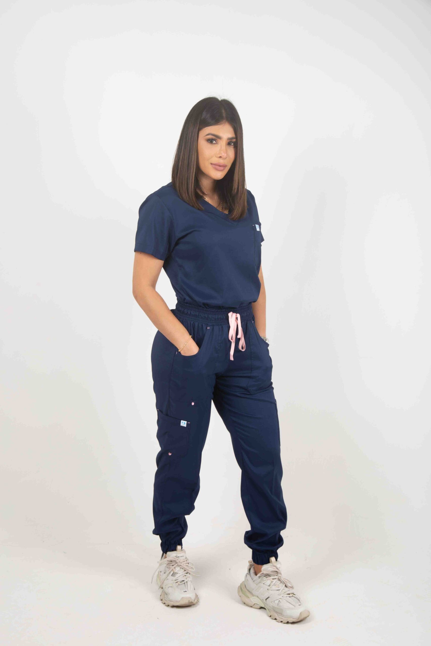 Uniforme antifluido ref: 015 color azul turquí – Unidress
